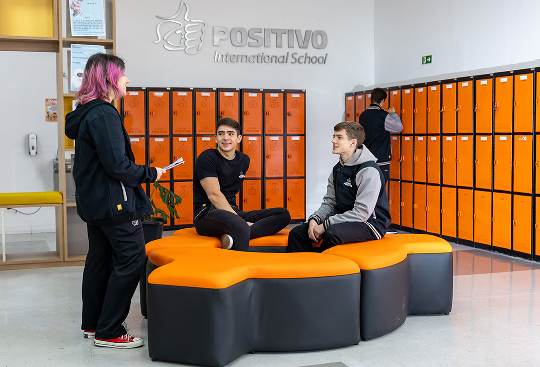 Positivo International School (página em inglês) | Colégio Positivo